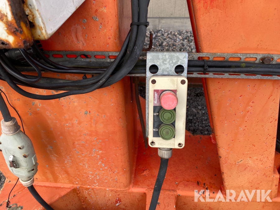 Arbetsplattform Fasadlift Combi 130, Norrköping, Klaravik au