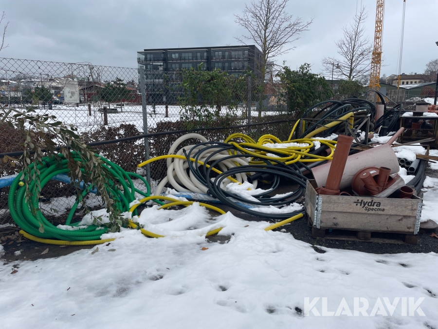 Diverse pvc rör och slangar, Oskarshamn, Klaravik auktioner