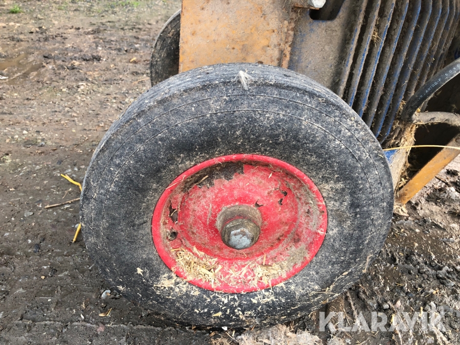 Klaravik Auktioner | Halmhack Skiold