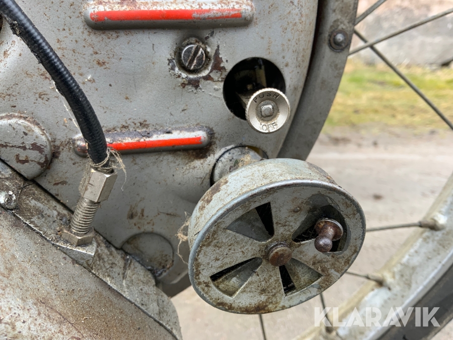 Veteranmoped Crescent, Vårgårda, Klaravik auktioner