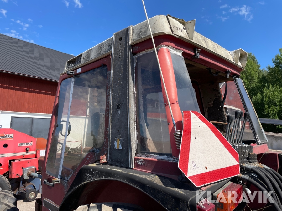 Traktor International 585 XL, Hedemora, Klaravik auktioner