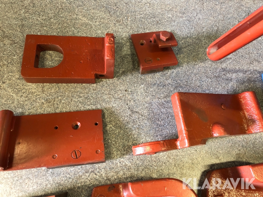 Klaravik Auktioner | Bockningsmaskin med tillbehör