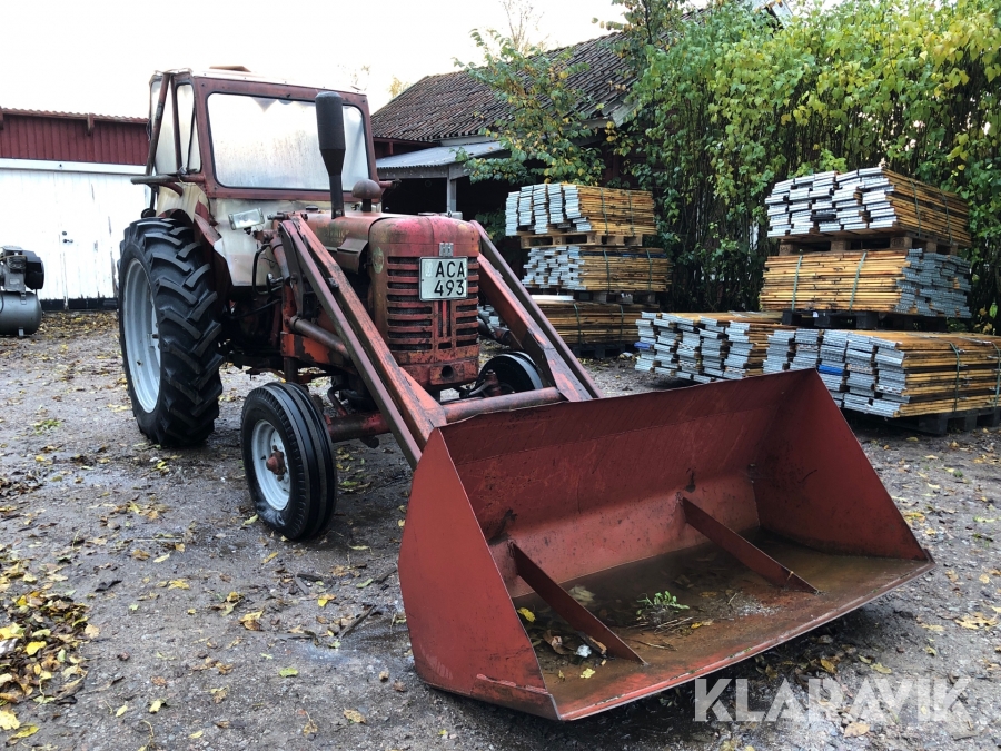 Klaravik Auktioner | Traktor Mccormick B450