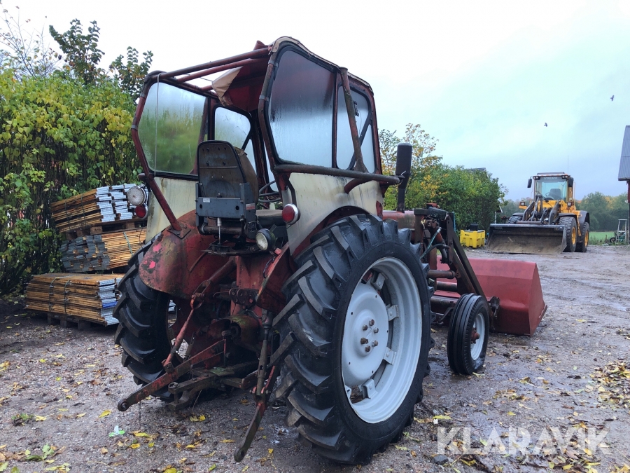 Klaravik Auktioner | Traktor Mccormick B450
