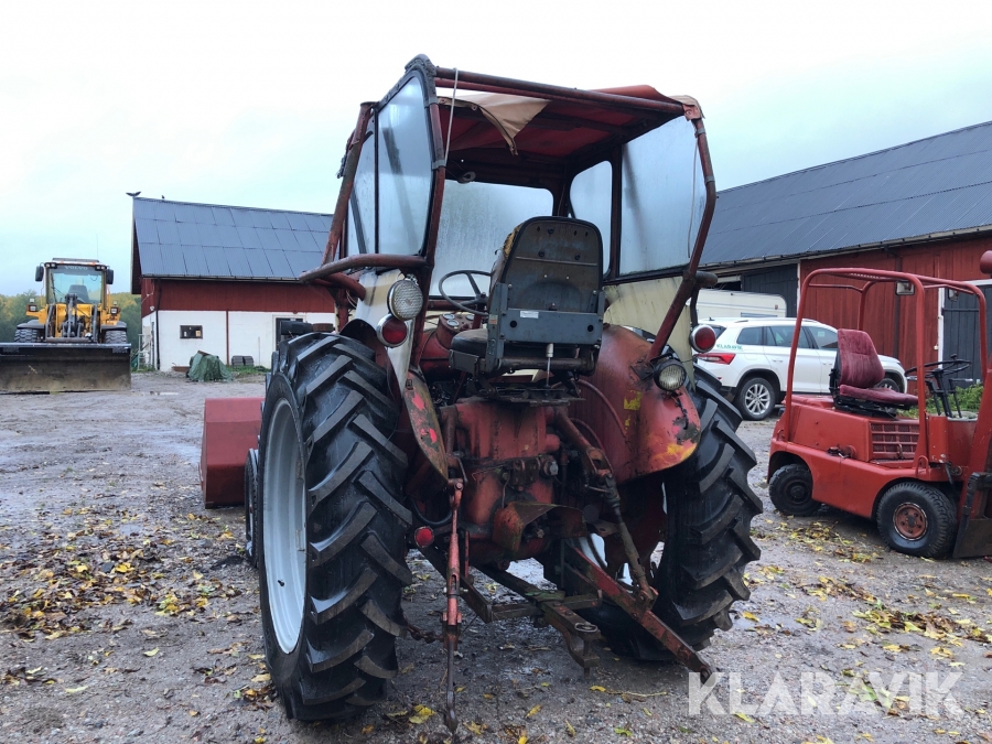 Klaravik Auktioner | Traktor Mccormick B450
