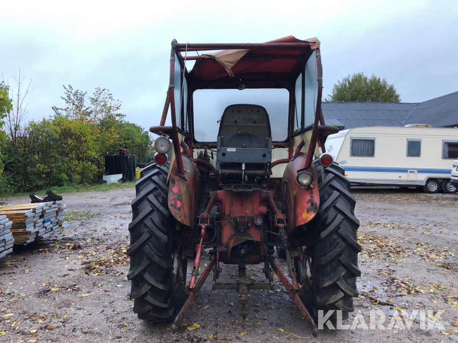 Klaravik Auktioner | Traktor Mccormick B450
