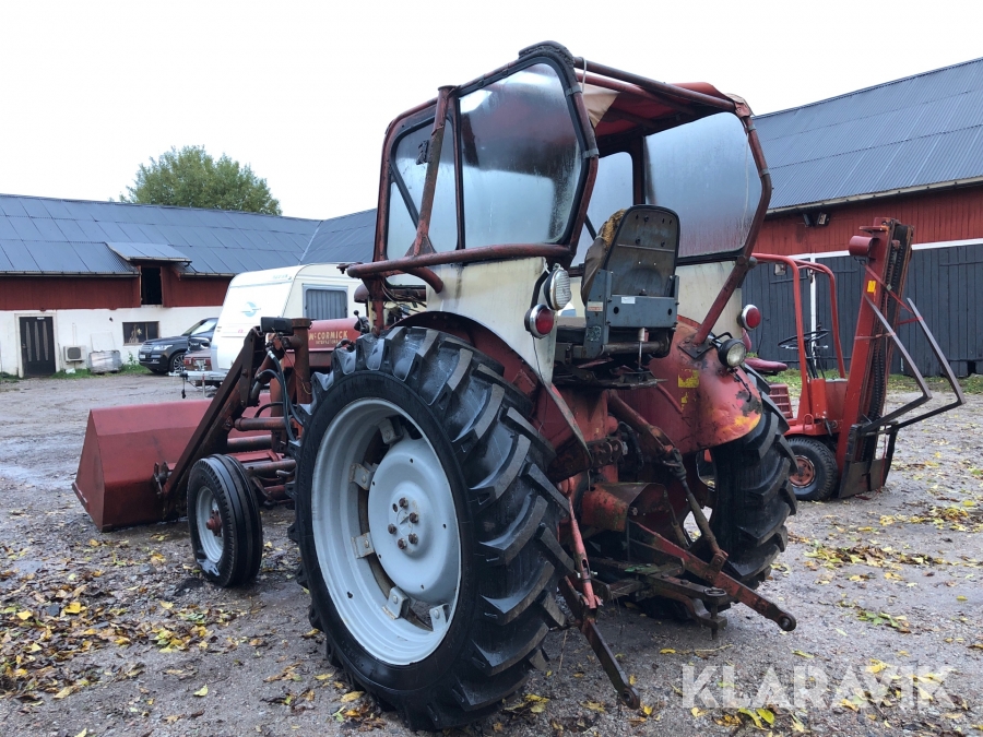 Klaravik Auktioner | Traktor Mccormick B450