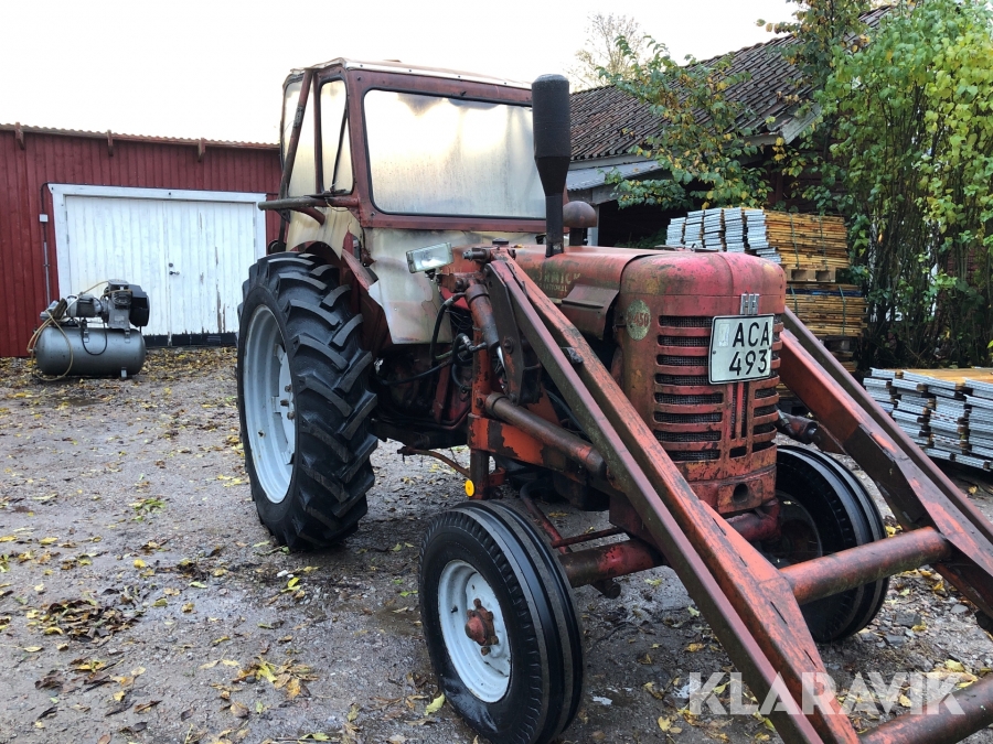 Klaravik Auktioner | Traktor Mccormick B450
