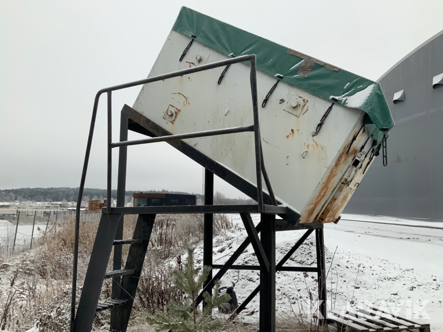 Sandficka, Eskilstuna, Klaravik auktion