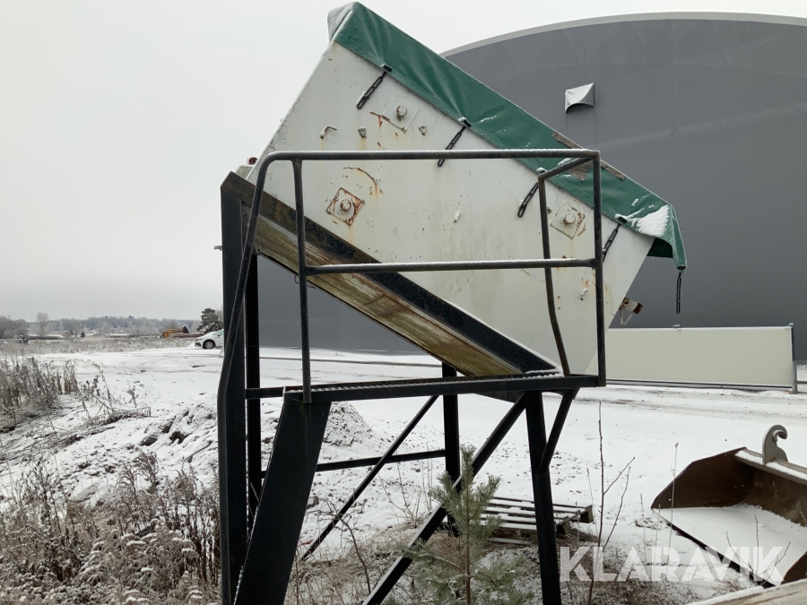 Sandficka, Eskilstuna, Klaravik auktion