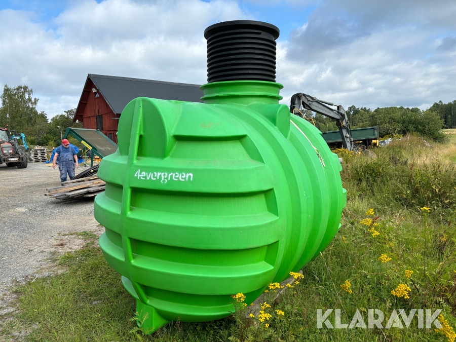 Sluten tank 5000 4evergreen, Nynäshamn, Klaravik auktioner