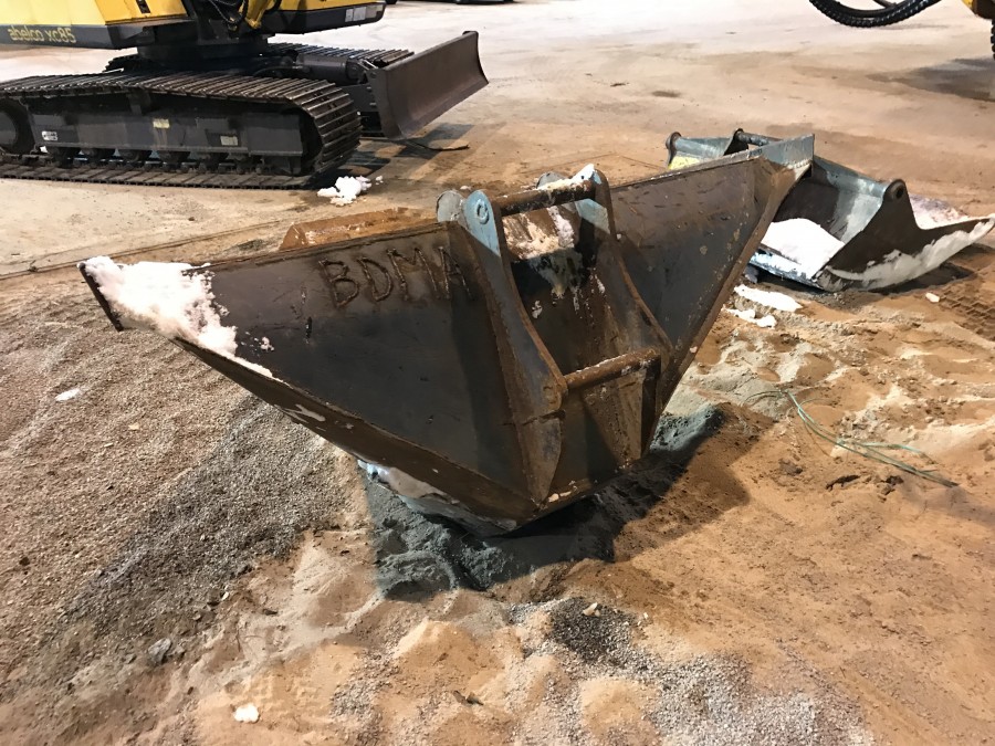 Grävmaskin m Rototilt & SVAB system