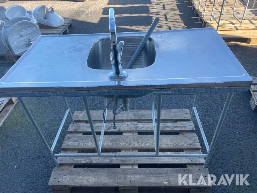 Diskbänk med blandare, Mölndal, Klaravik auktioner