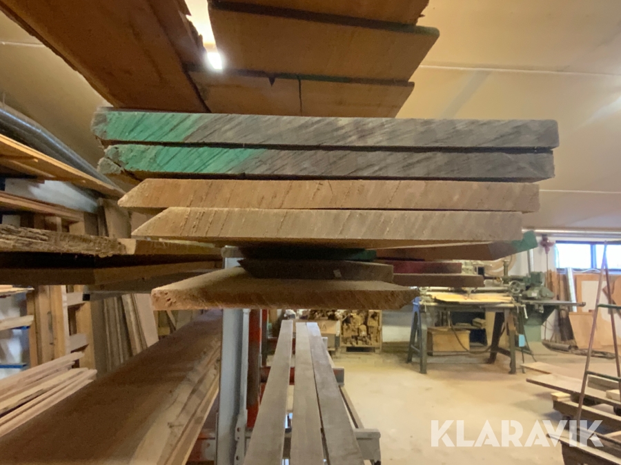 Plankor av mahogny, Simrishamn, Klaravik auktioner