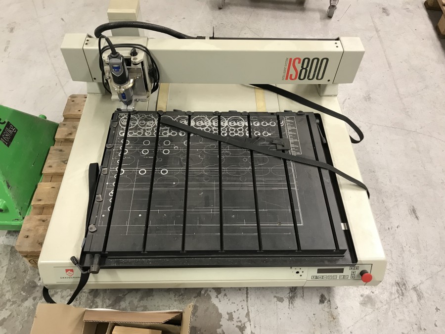 Klaravik Auktioner | Fräs Gravograph IS800