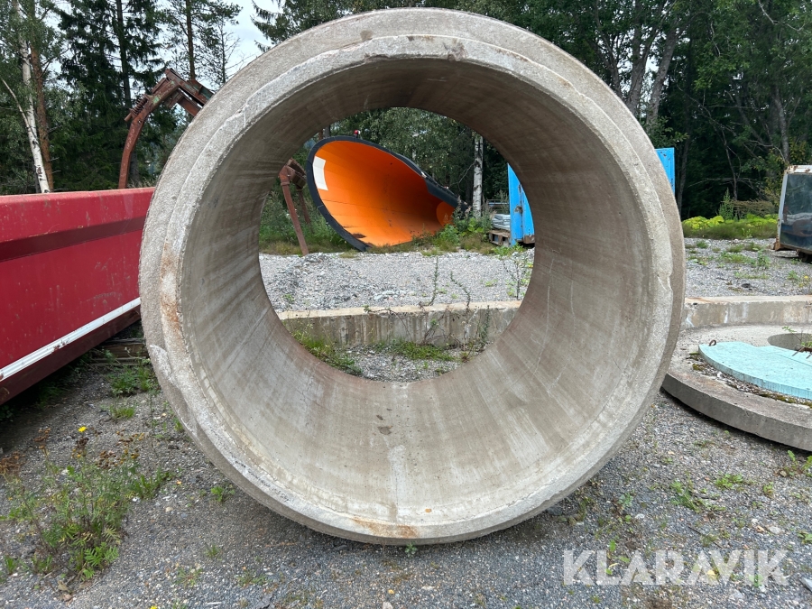Betongrör med lock, Örnsköldsvik, Klaravik auktioner