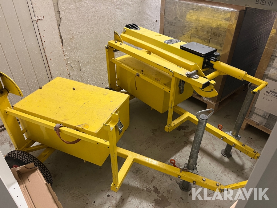 Mobilt trafikljus Berlex R6, Askersund, Klaravik auktioner