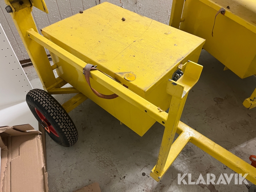 Mobilt trafikljus Berlex R6, Askersund, Klaravik auktioner