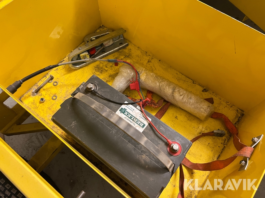 Mobilt trafikljus Berlex R6, Askersund, Klaravik auktioner