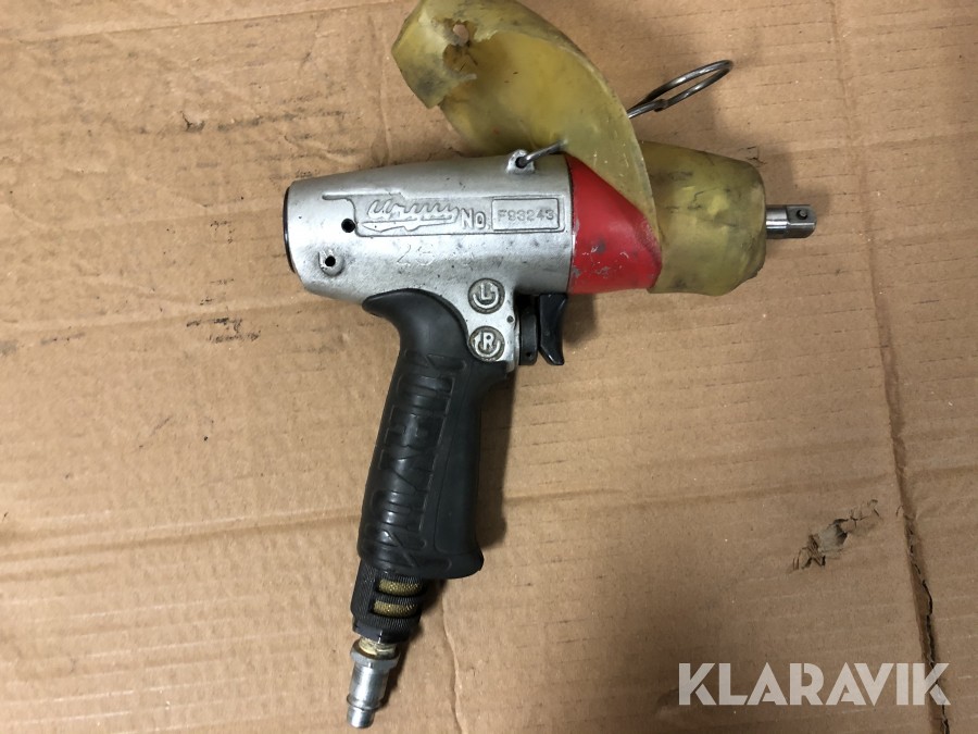 Klaravik Auktioner | Pneumatisk muttersmack Uryu ULT70