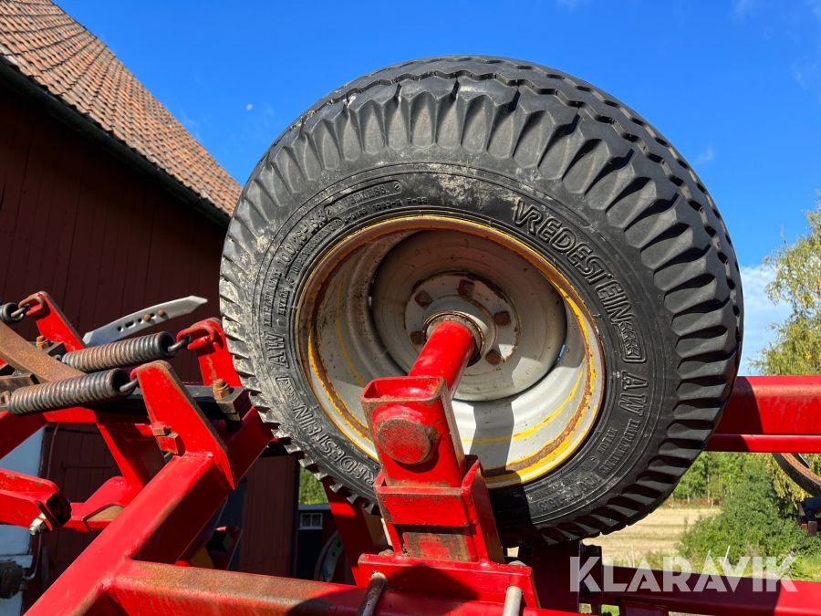 Kultivator Atlas Cult EWV 25pinnar, Heby, Klaravik auktioner