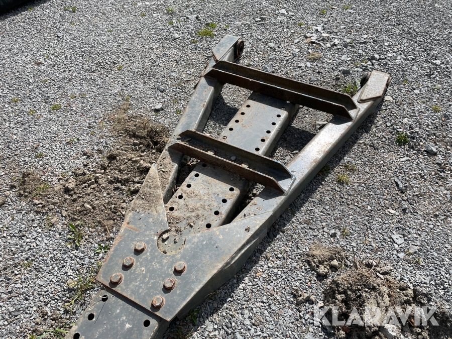 Dragstång, Berg, Klaravik auktioner