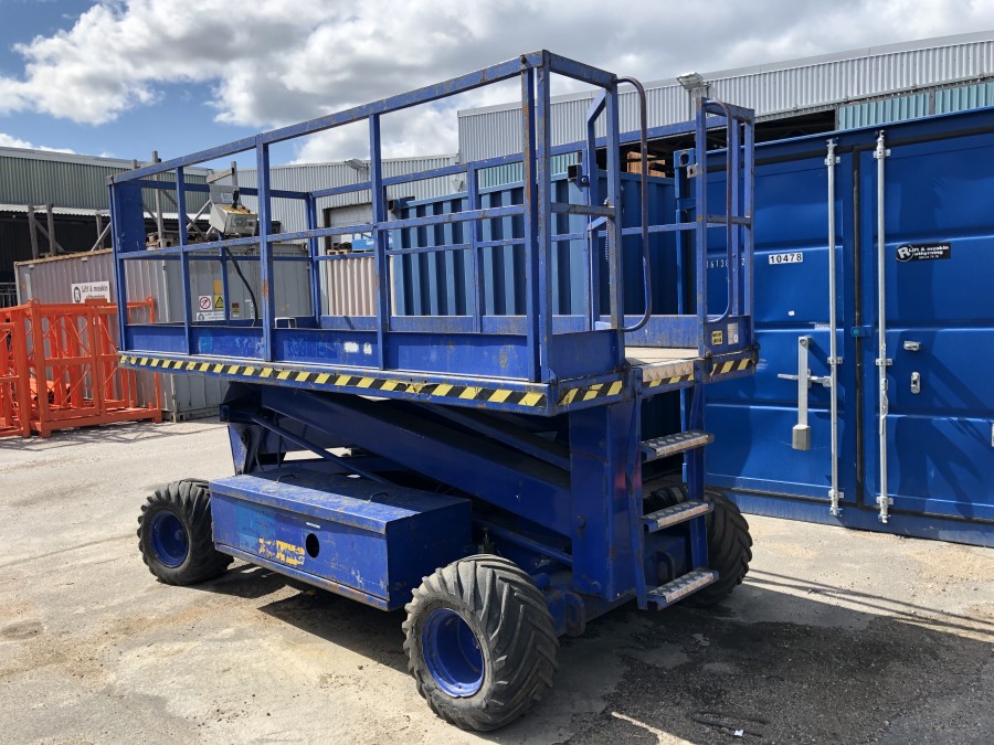 Saxlift Upright SL26