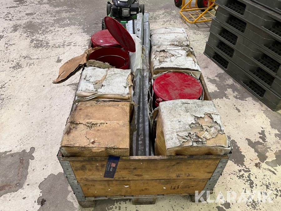 Soptunnor, Ekerö, Klaravik auktioner