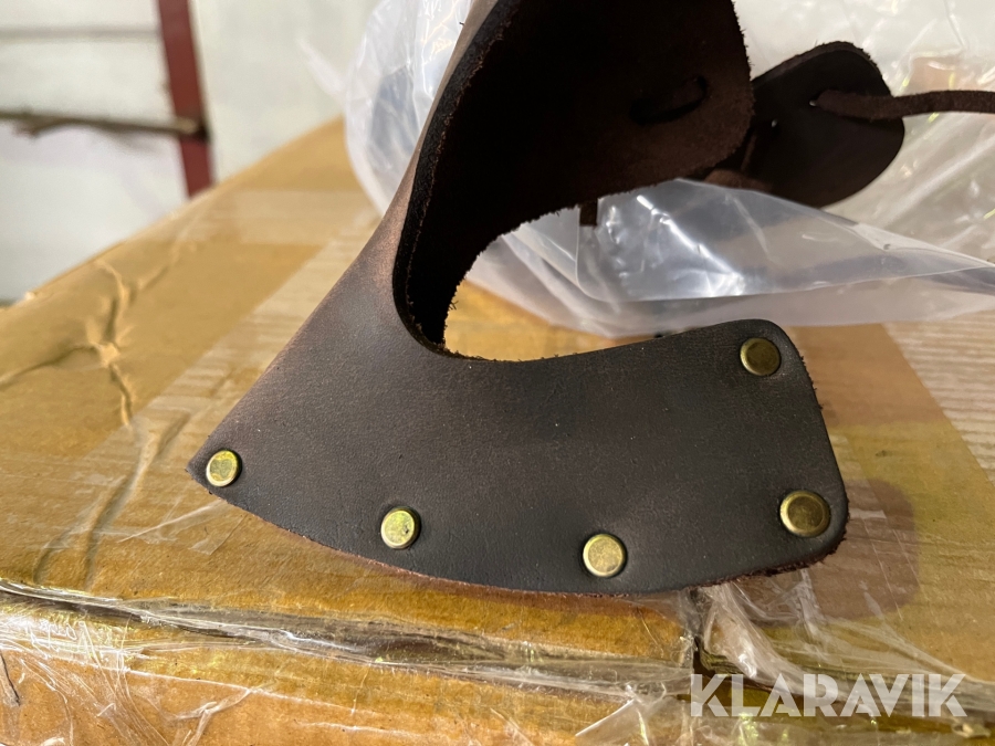 Parti med eggskydd i skinn för yxor 2400st, Norrköping, Klar