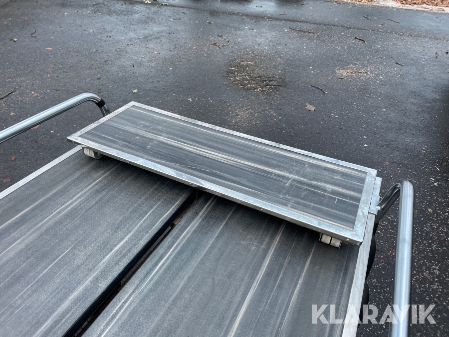 Katafalk låda Orax, Ronneby, Klaravik auktioner