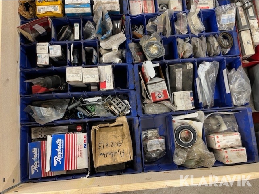 Diverse bildelar, Ydre, Klaravik auktioner