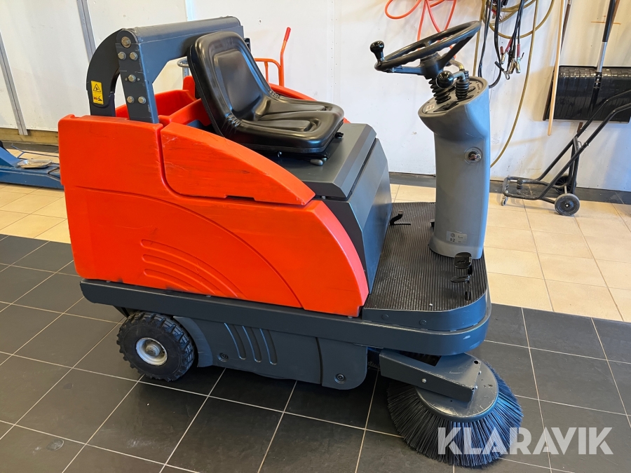 Sopmaskin Hako-Jonas 980 EH, Mjölby, Klaravik auktioner