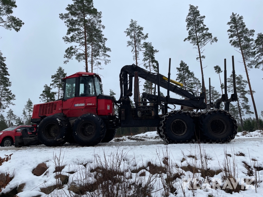 Skotare Valmet 890.3, Mönsterås, Klaravik auktioner