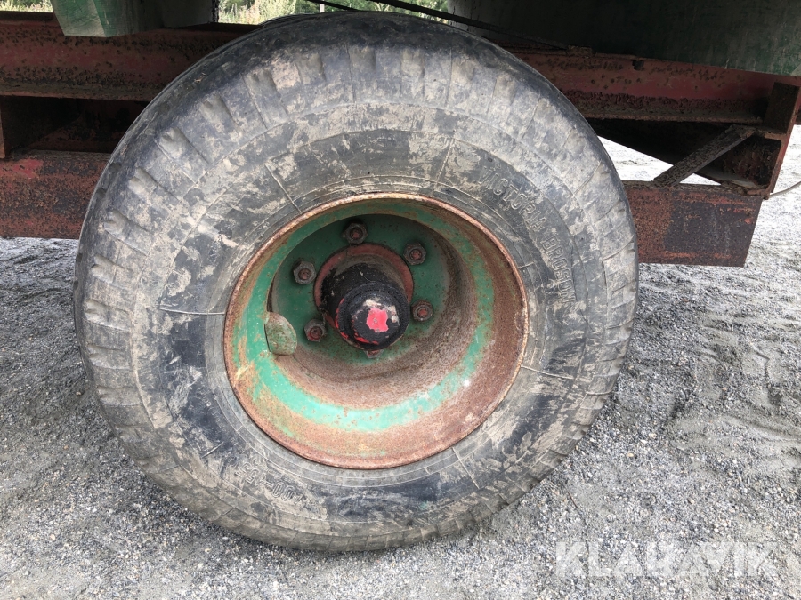 Klaravik Auktioner | Tippkärra Friel fällbara lämmar