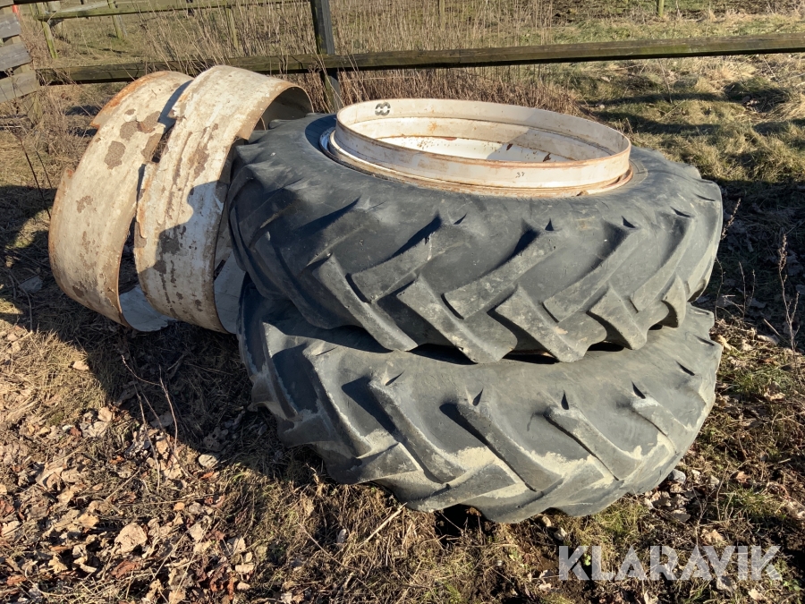 Klaravik Auktioner | Dubbelmontage 16,9-38