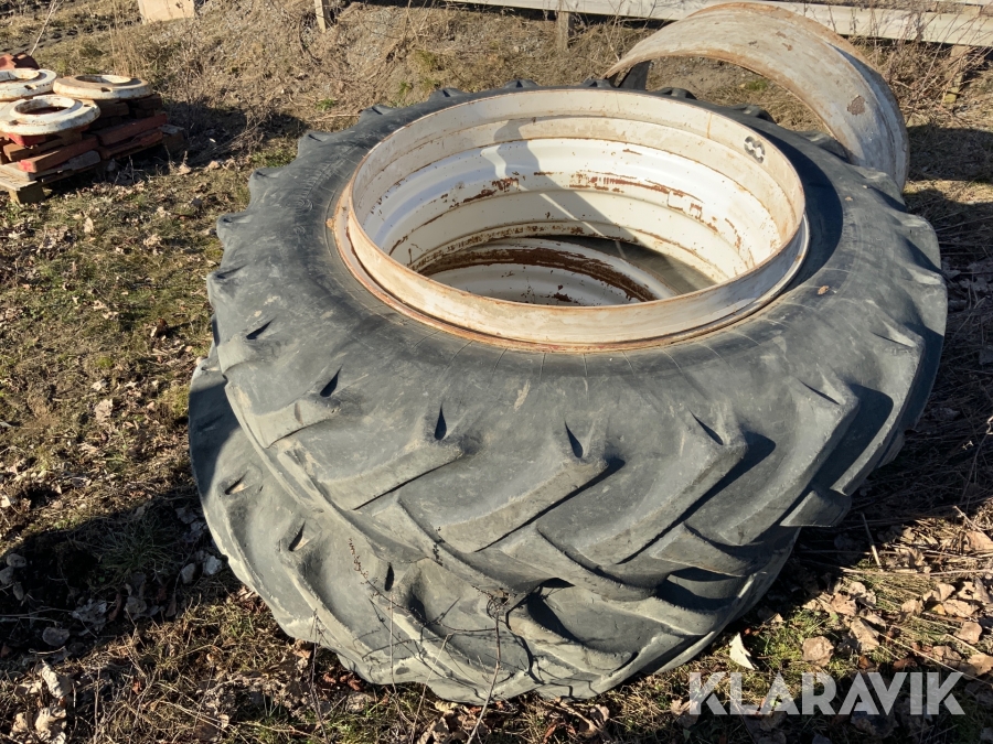 Klaravik Auktioner | Dubbelmontage 16,9-38