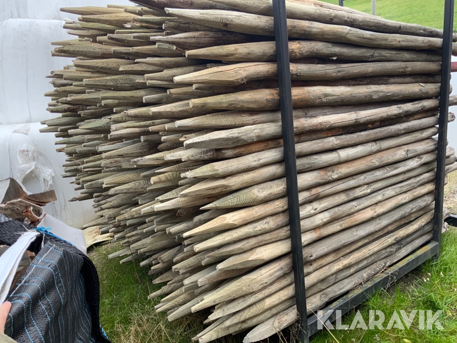 Staketstolpar Ca 180cm, Nyköping, Klaravik auktioner