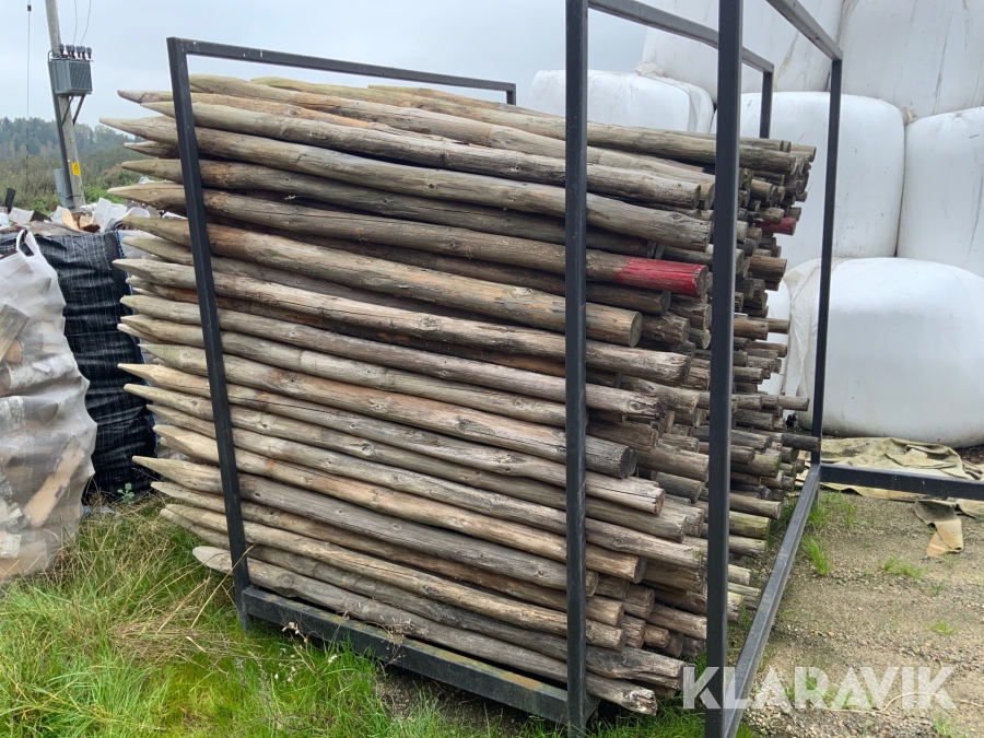 Staketstolpar Ca 180cm, Nyköping, Klaravik auktioner