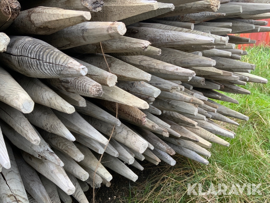 Staketstolpar Ca 180cm, Nyköping, Klaravik auktioner