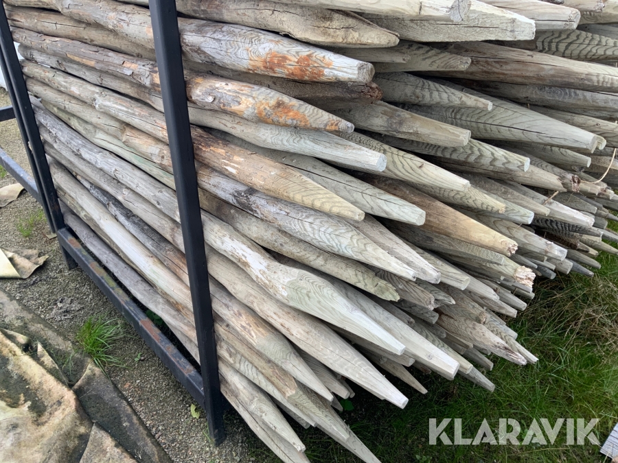 Staketstolpar Ca 180cm, Nyköping, Klaravik auktioner