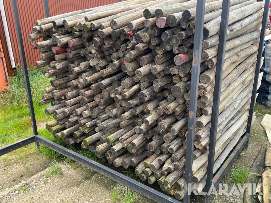 Staketstolpar Ca 180cm, Nyköping, Klaravik auktioner