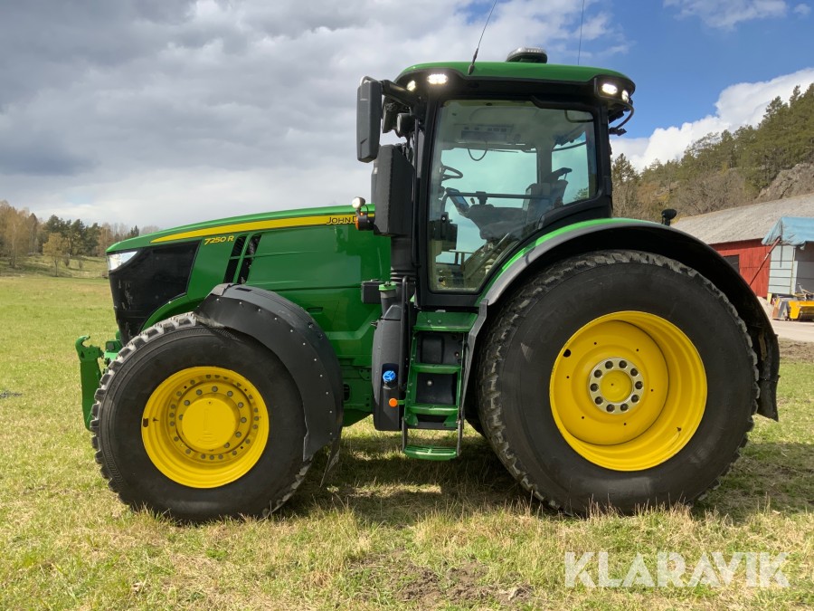 Traktor John Deere 7250R