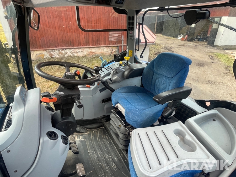 Traktor New Holland T6.140, Säter, Klaravik auktioner