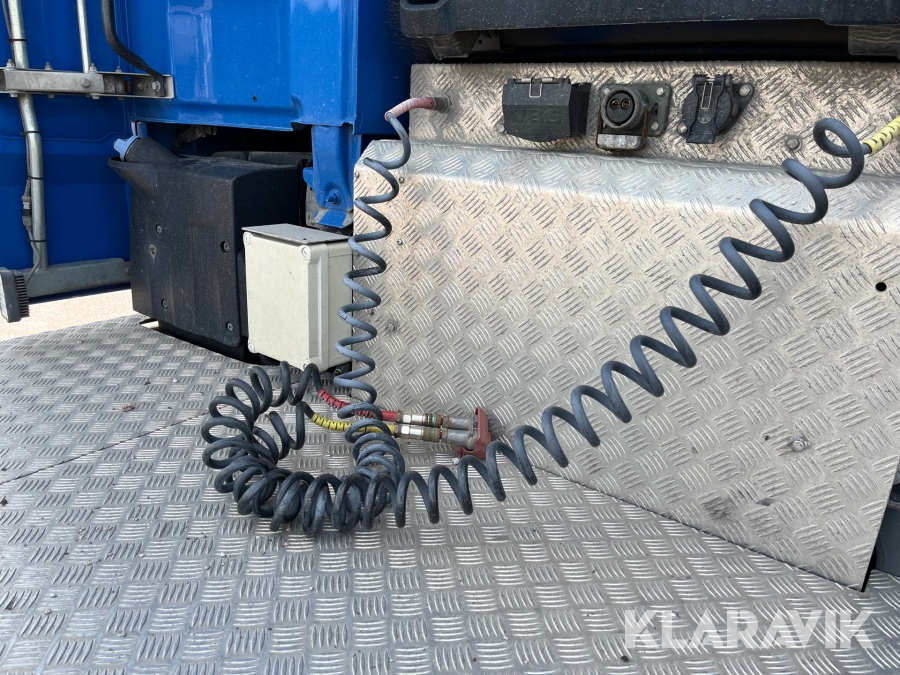 Dragbil DAF FTS XF530Z, Hylte, Klaravik auktioner