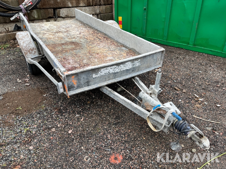 Personbilssläp Bålsta 12117, Uppsala, Klaravik auktioner