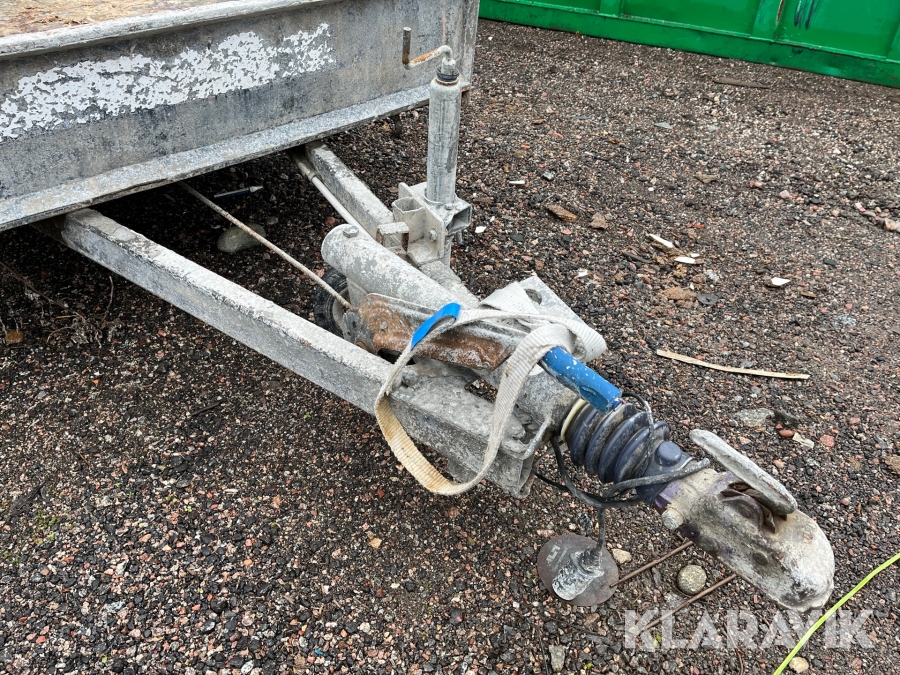 Personbilssläp Bålsta 12117, Uppsala, Klaravik auktioner