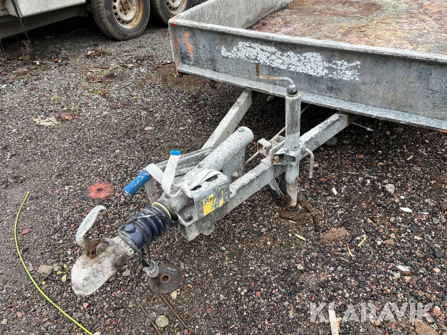 Personbilssläp Bålsta 12117, Uppsala, Klaravik auktioner