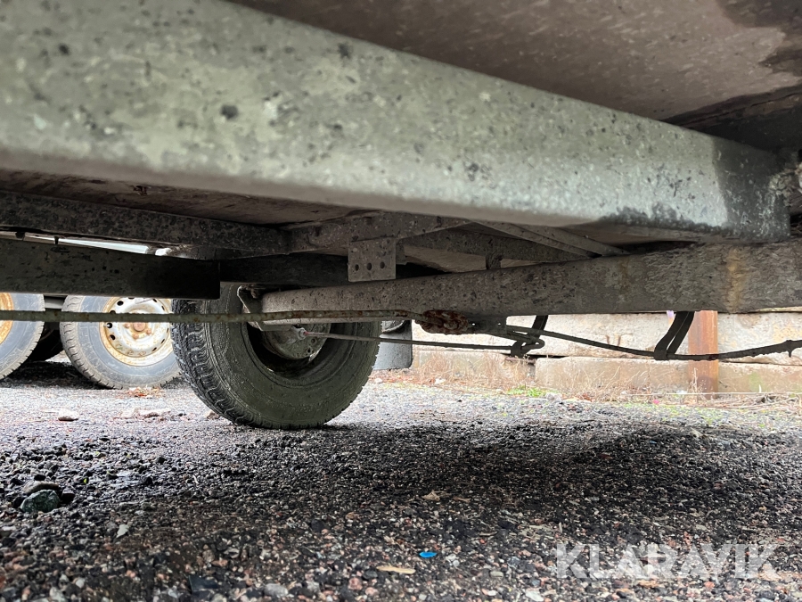 Personbilssläp Bålsta 12117, Uppsala, Klaravik auktioner