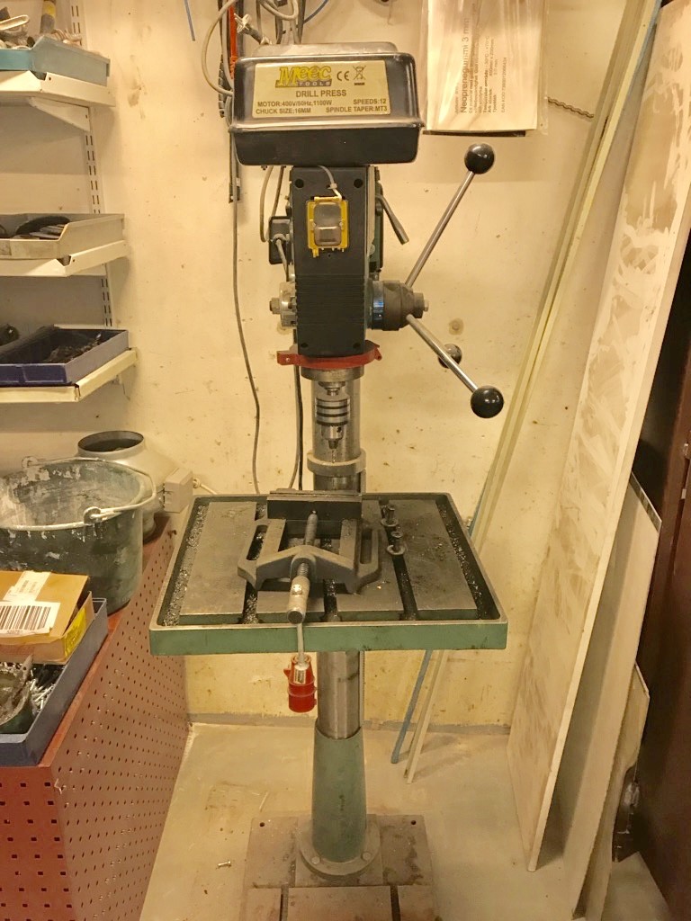 Klaravik Auktioner | Pelarborrmaskin