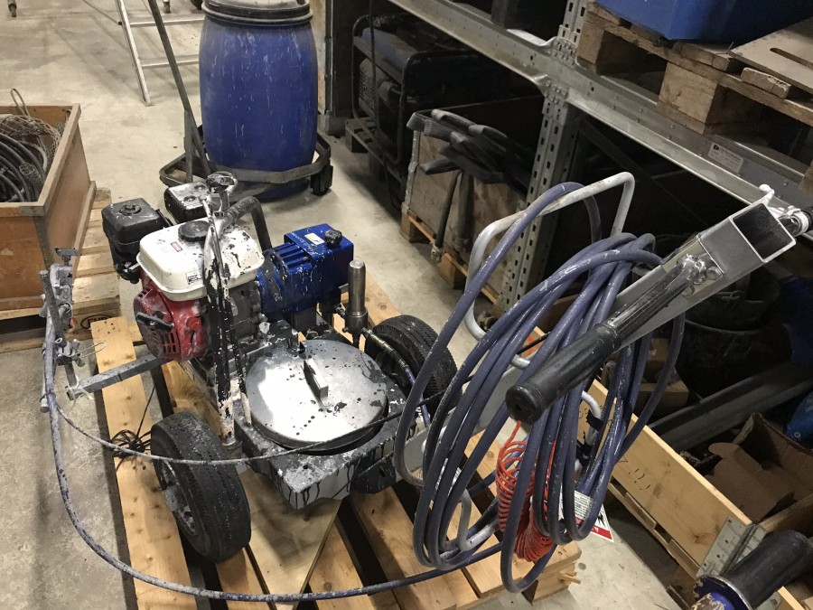 Klaravik Auktioner | Linjemaskin / Linjesprutare